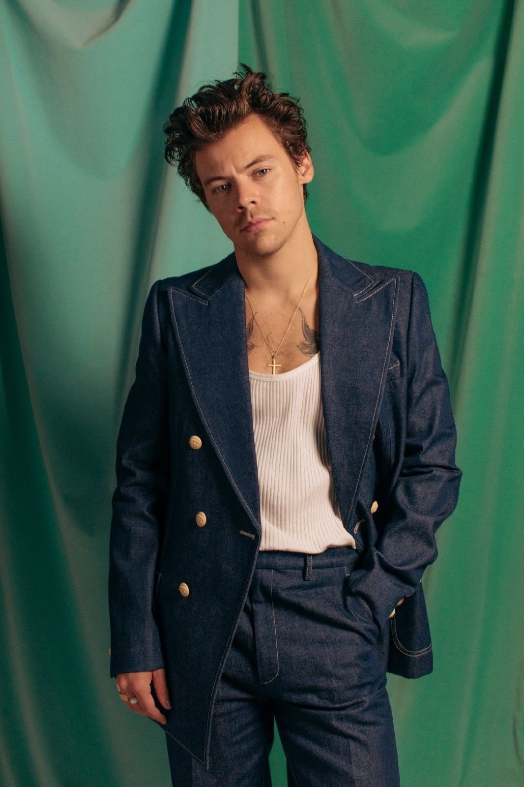 The best outfits worn by Harry Styles – curlycurlworld: Get Twisted ...