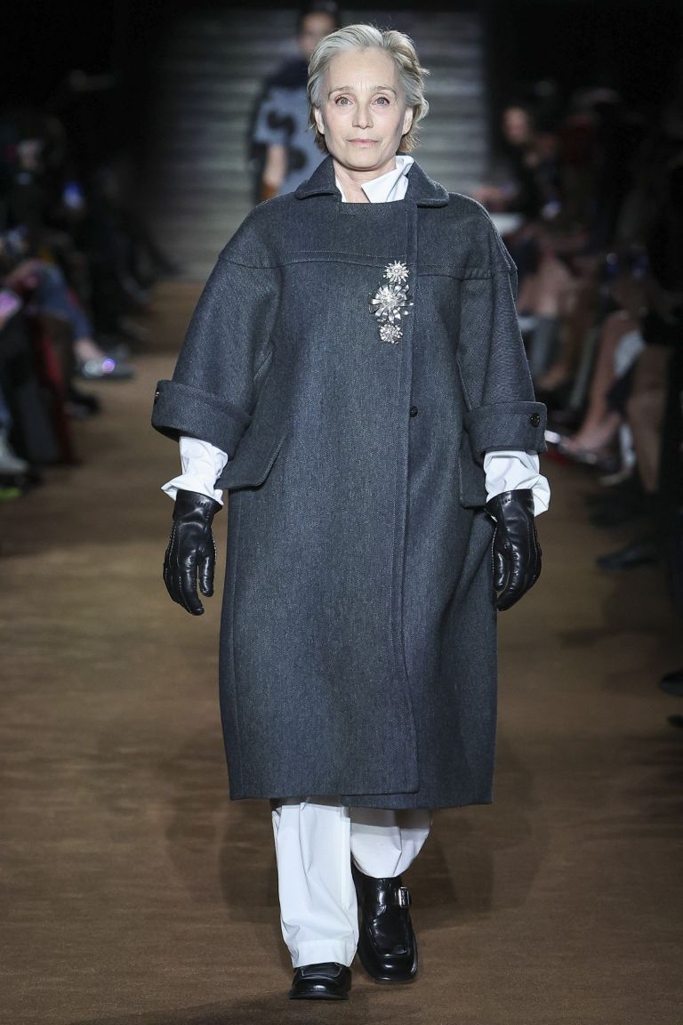 Miu Miu’s Unique Tapestry of Fashion and Identity – curlycurlworld: Get ...