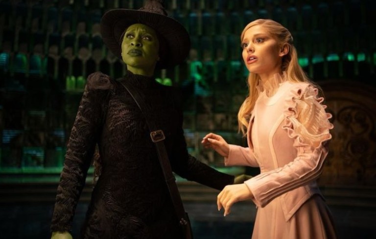 Understanding Glinda: The Complex Good Witch in Wicked – curlycurlworld ...