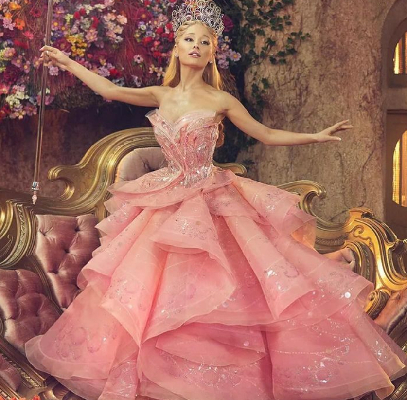 Understanding Glinda: The Complex Good Witch in Wicked – curlycurlworld ...